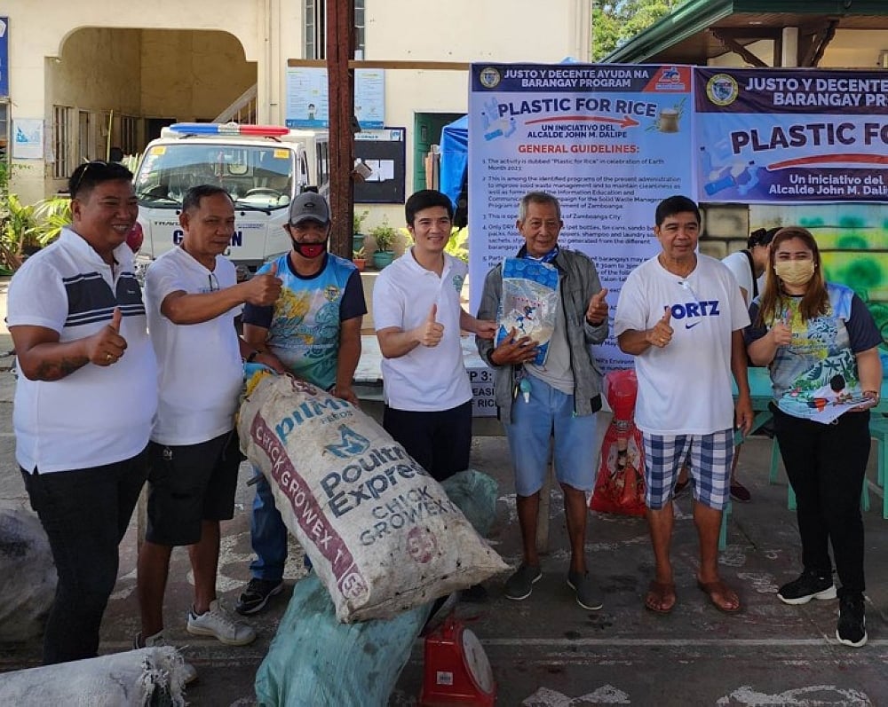Plastic for Rice day 2 yields 2,280 kilos of wastes