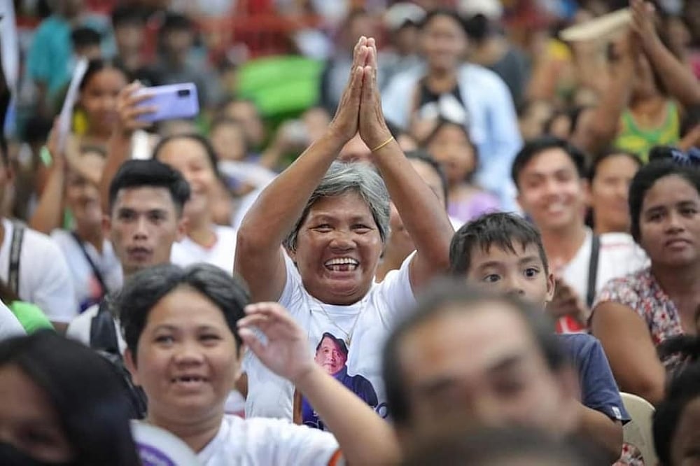 Calbayog fire victims, indigents receive aid