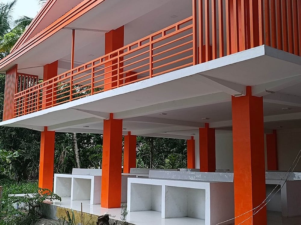 DPWH turns over P9.6-M mini-market to Brgy. Pahanocoy