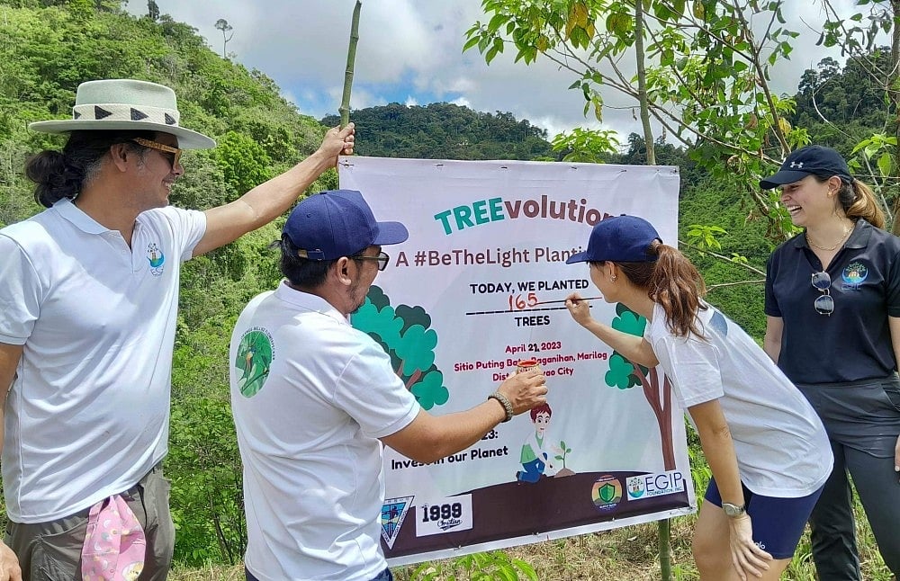 TREEvolution: A #BeTheLight Planting Project