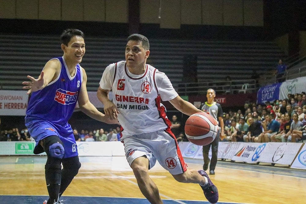 Caidic leads Ginebra past Purefoods in PBA Legends game