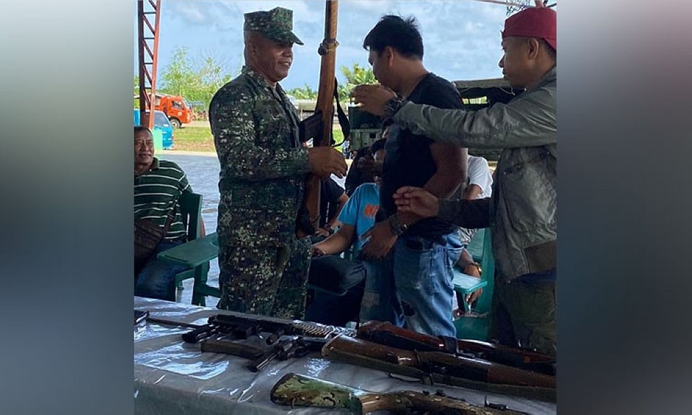 Tawi-Tawi residents surrender unlicensed guns