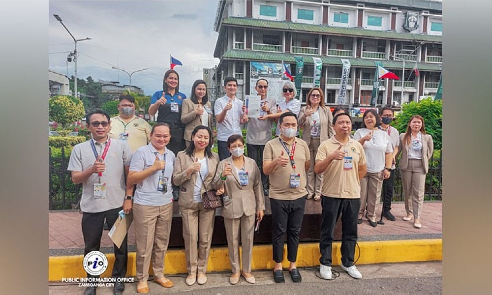 CSC awards CNA certificate to ZC employees' association