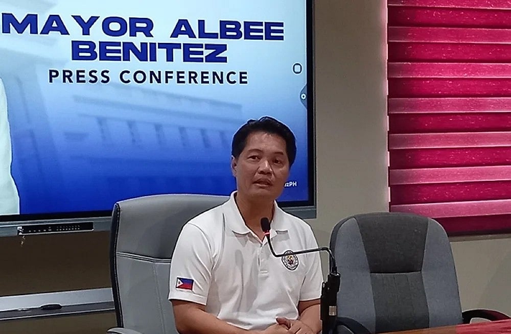 Benitez to announce political candidates in August