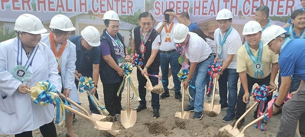 Go leads groundbreaking of Super Health Center in Silay