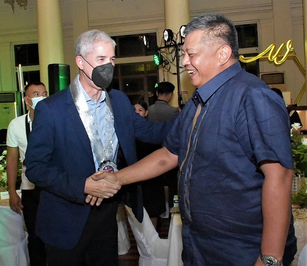 Negros Occidental Governor Eugenio Jose Lacson welcomes Justice ...