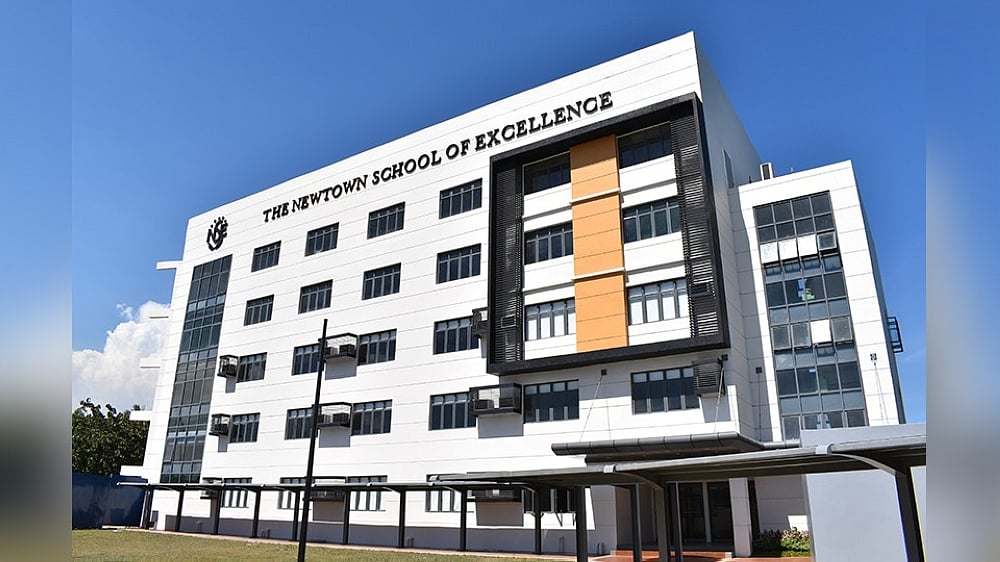 Newtown School of Excellence offers academic programs for Grades 8 and 9