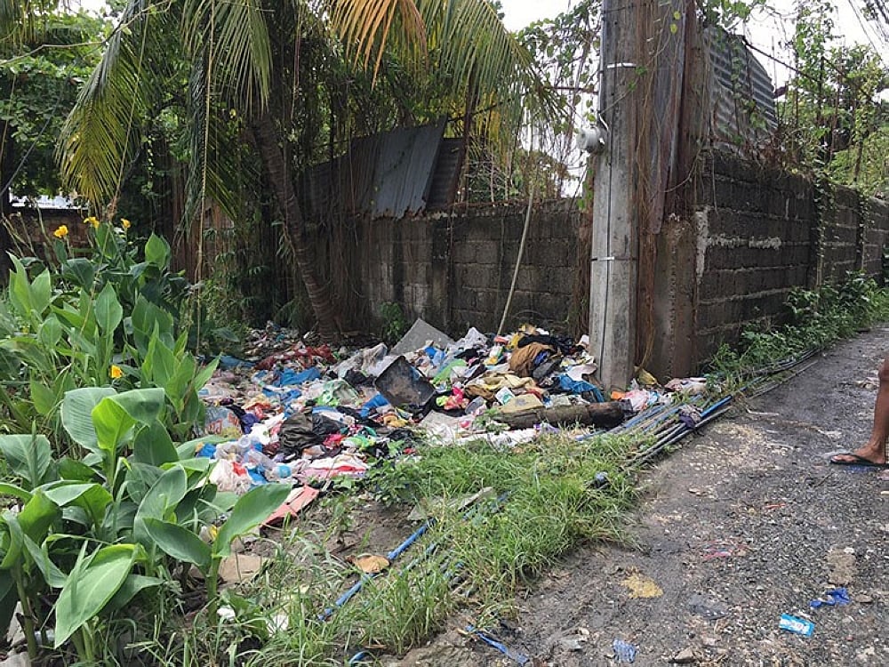 Some Basak Pardo residents complain of flooding, barangay officials ...
