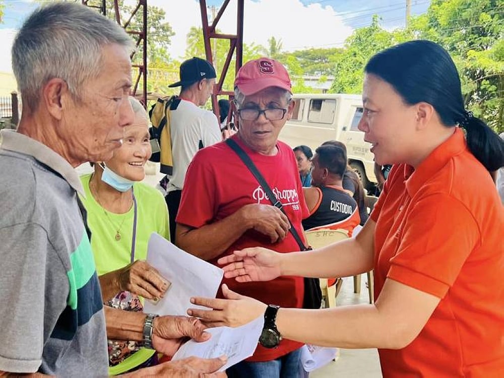 Zamboanga City indigent senior citizens get social pension
