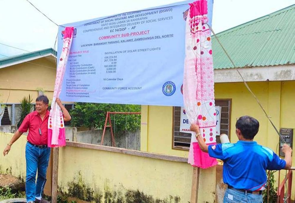 Zambo del Norte village gets solar street light project