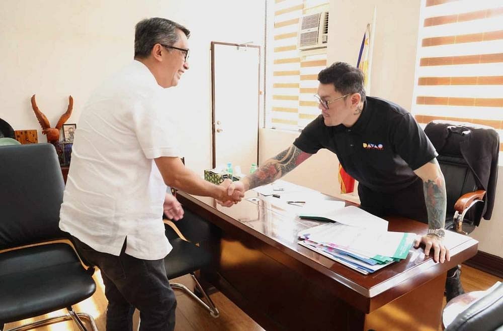 Leo, Baste explore collab opportunities