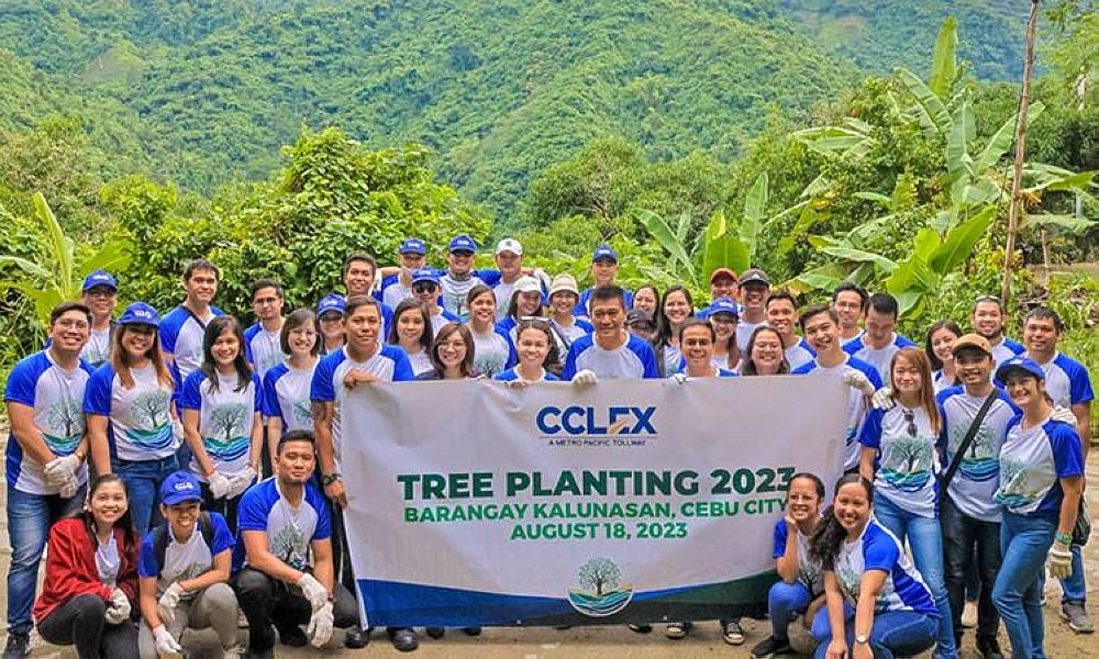 CCLEC holds tree planting drive in barangay Kalunasan, Cebu City