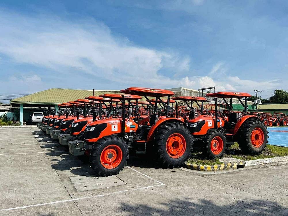 Japan-funded tractors, farm equipment arrive at SRA amid new milling season
