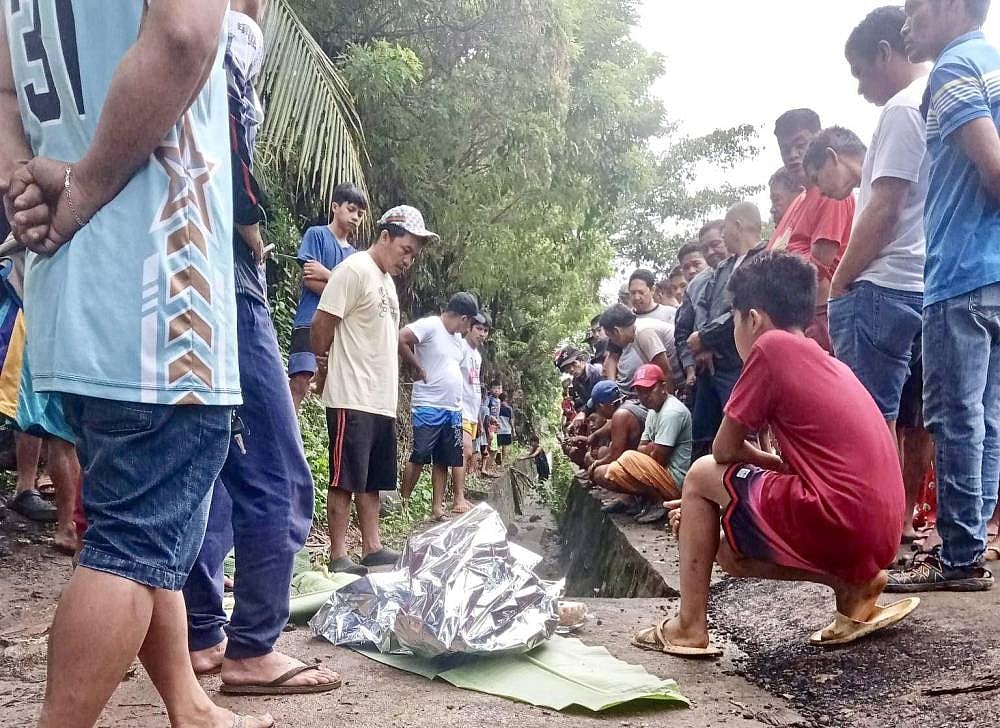 Tragic motorbike accident kills 2