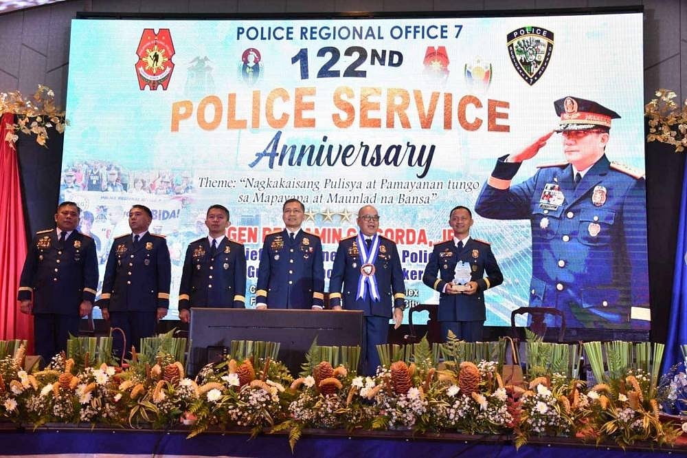 PRO 7 presents awards to police officers, local government officials as ...