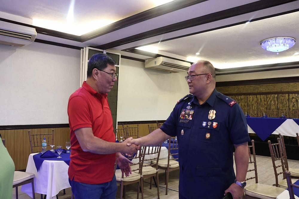 PNP-6 regional director visits San Carlos City