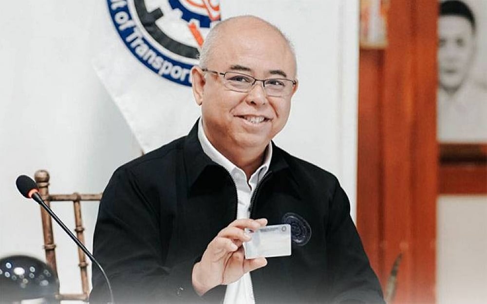 LTO gets sufficient supply of plastic cards for driver’s licenses ...