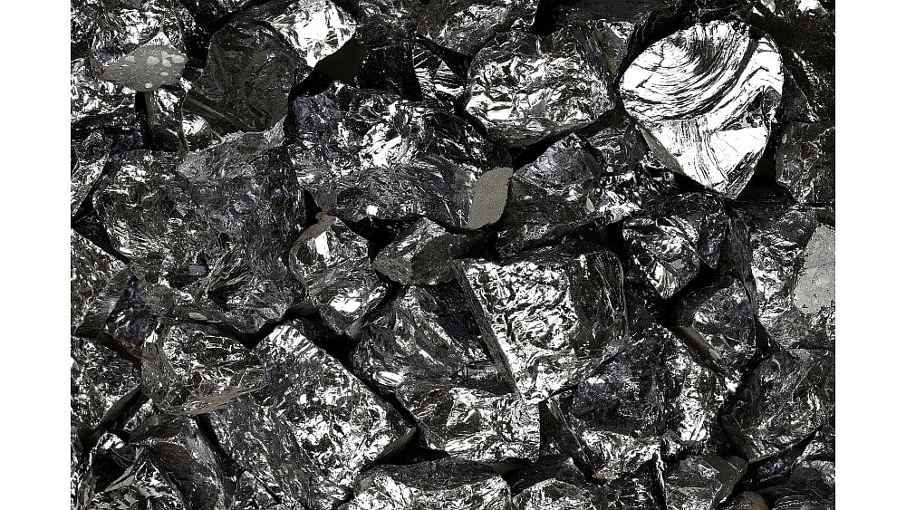 Chinese Polysilicon Makers Join Hands Amid Overcapacity Concerns