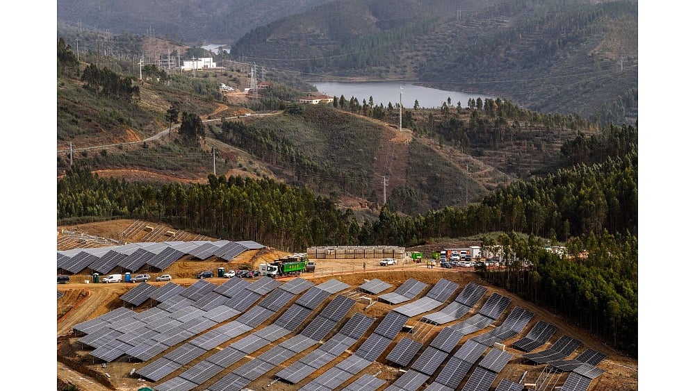 Portugal’s 1st Onshore Hybrid Hydro-Solar Project Goes Live