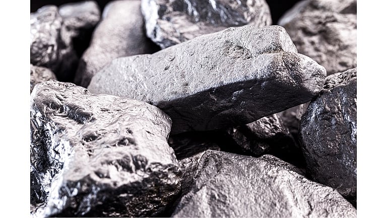 China Extends Anti-Dumping Duties On US, South Korean Polysilicon