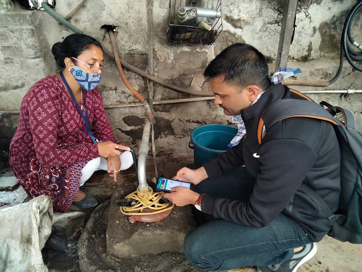 Farmers managing crop patterns using technology to monitor groundwater ...