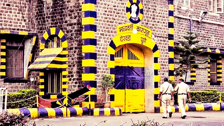 Virtual Visits: Maharashtra Prisons Enable E-Mulakat for Inmates ...