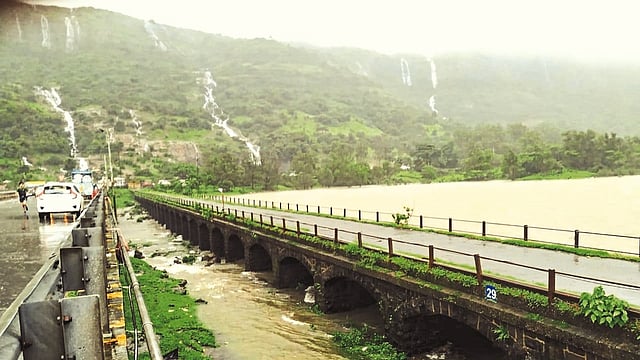 Lonavala Sets New Rainfall Record with 5595 mm, Pavana Dam Area Hits ...
