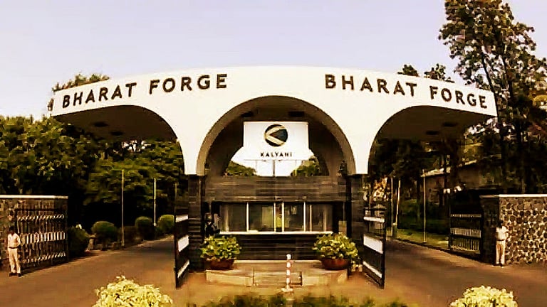 India’s Defense Giant Bharat Forge to Begin Testing 25-Ton Light Tank ...