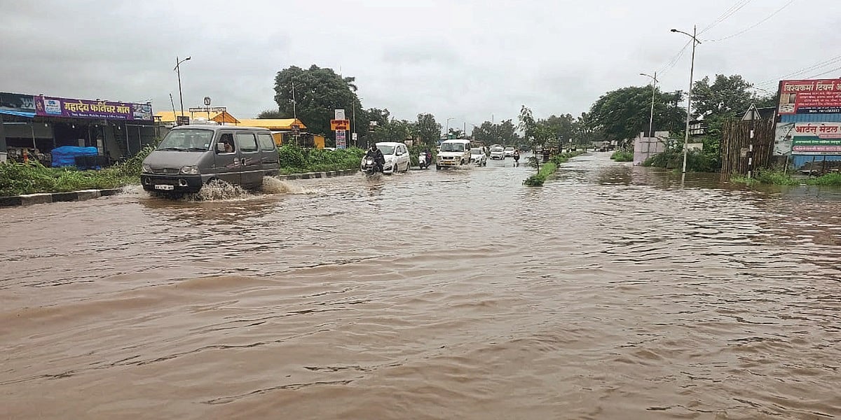 Maval Flooding: 29 Stranded Tourists Rescued from Bhaje and Karla ...