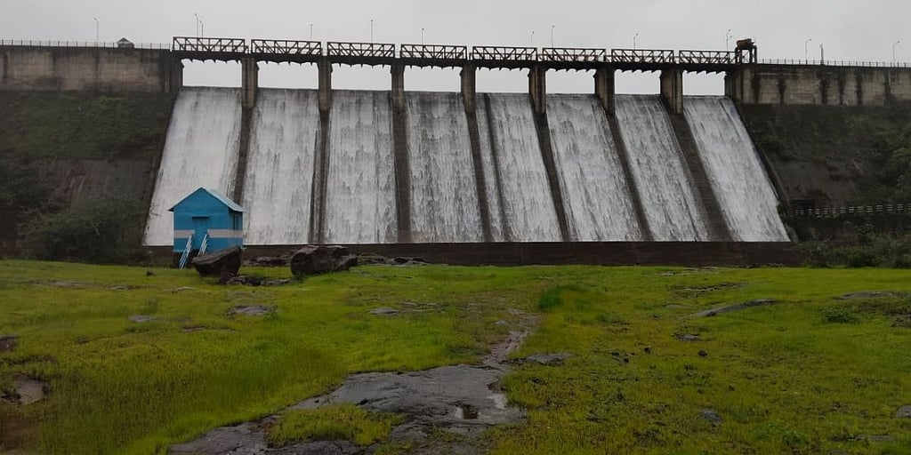 Kalmodi Dam in Khed 100 Per Cent Full, Water Released into Aarala River ...