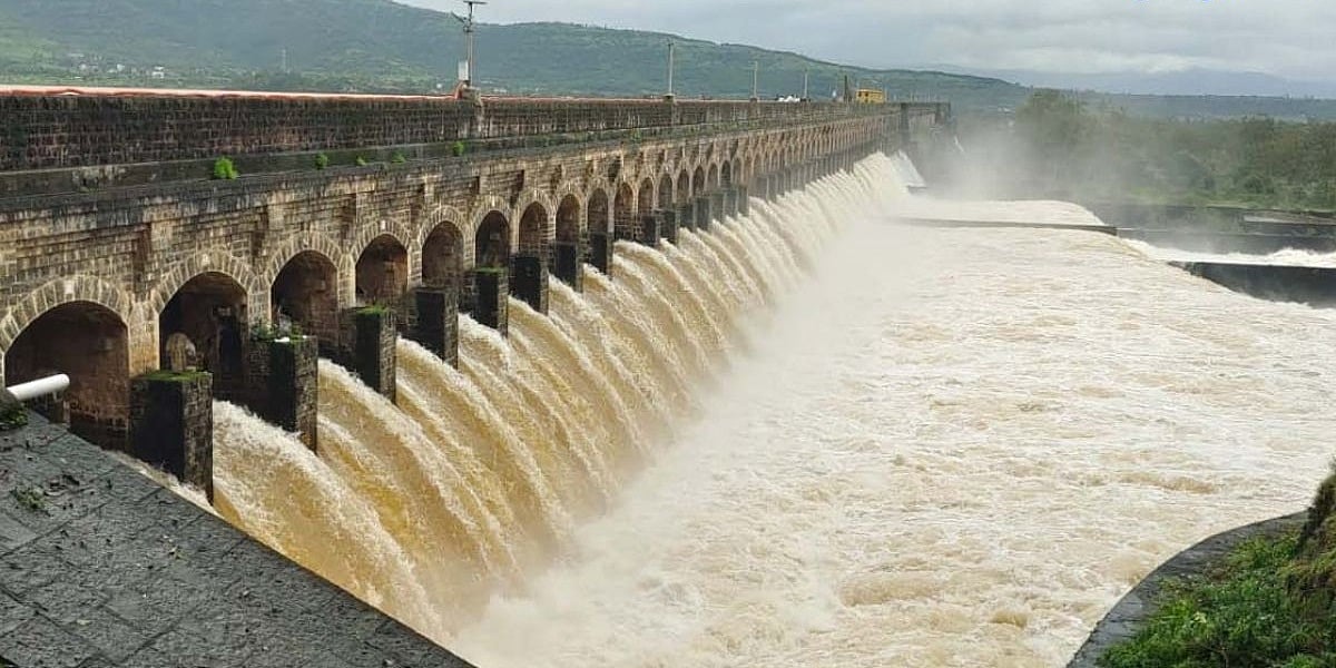 Bhatghar Dam: 45 Automatic Gates Testing Completed, Dam Nears Full ...