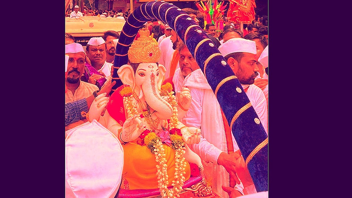 Pune: Prestigious First Kasba Ganpati Immersed Amidst Traditional ...