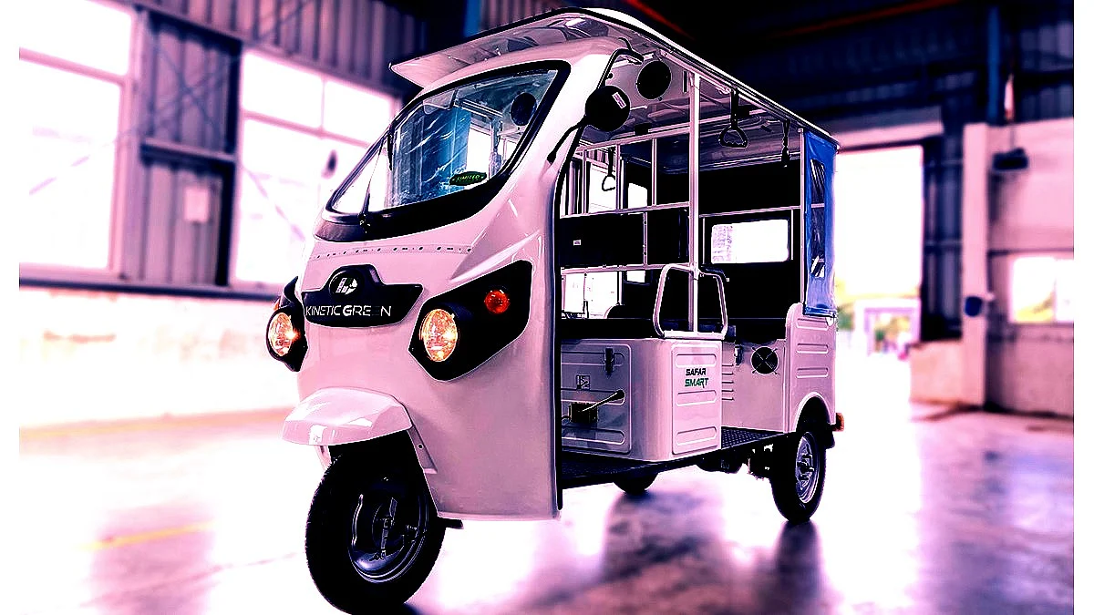 Kinetic green e rickshaw store