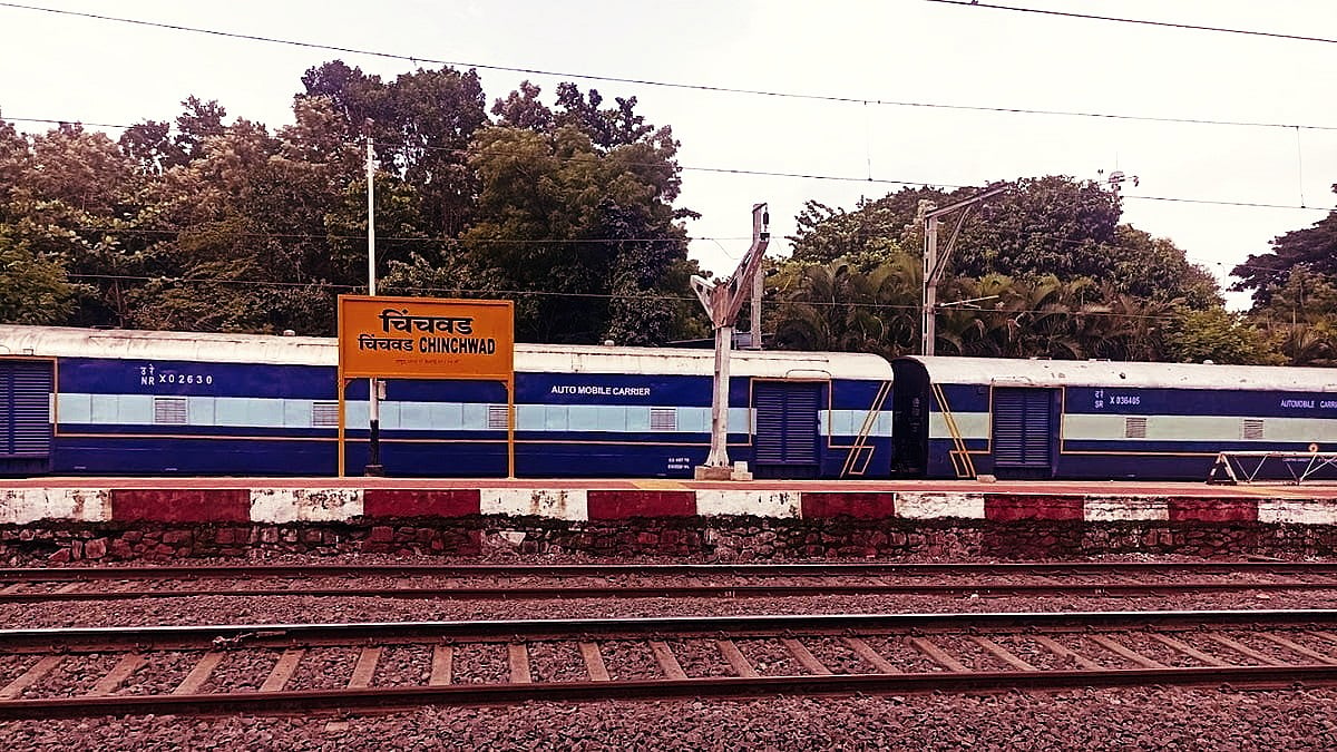 Chinchwad Passengers Association Leads Cleanliness Drive at Railway ...