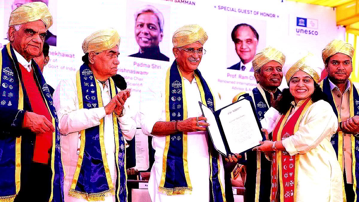 MIT WPU Confers Degrees to 5,478 Students at 6th Convocation Ceremony ...