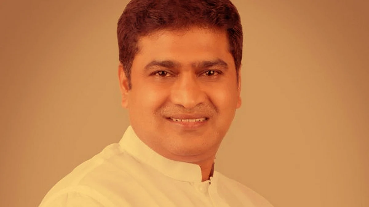 Shiv Sena (UBT) Relinquishes Bhosari Seat, NCP (SP) Fields Ajit Gavhane ... Shiv Sena (UBT) Relinquishes Bhosari Seat, NCP (SP) Fields Ajit Gavhane ...
