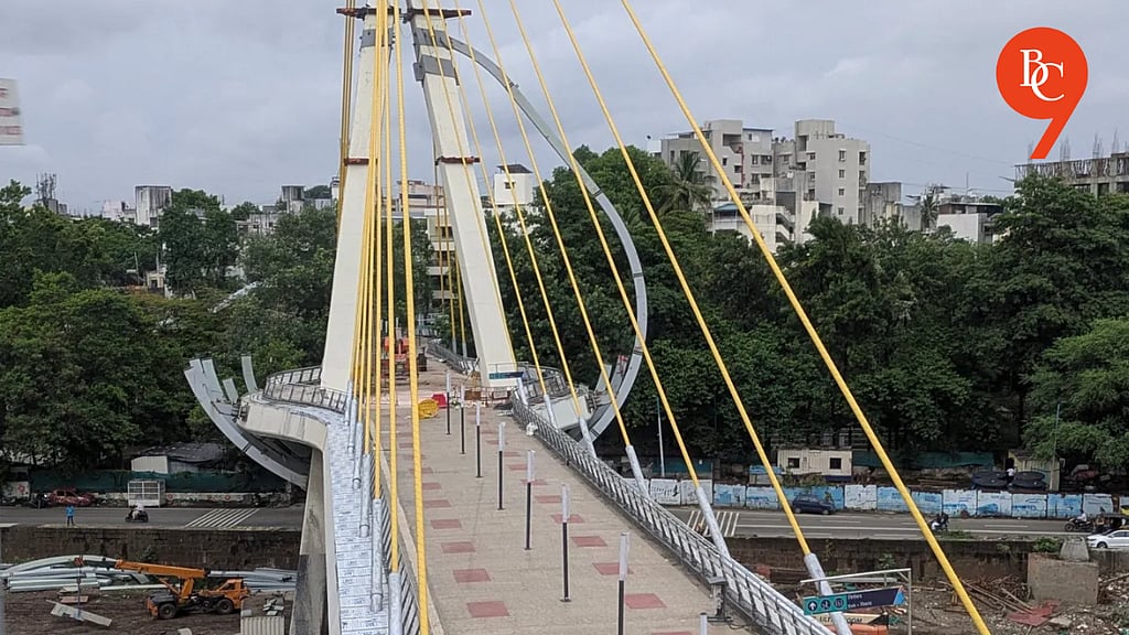 Pune Metro’s Iconic Veena-Shaped Omkareshwar Pedestrian Bridge to Open ...