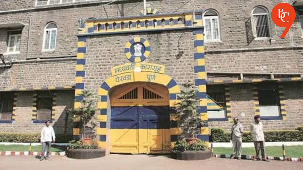 Yerawada Jail Clash: Prisoner Assaulted Over Sleeping Space Dispute