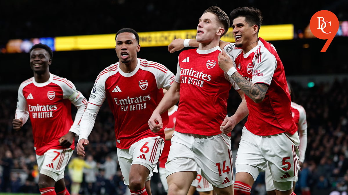 Arsenal Crush Spurs 4-1: Gunners Move 5 Points Clear at Top