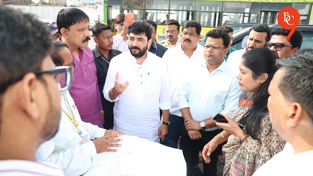 Pune Gears Up for Ashadhi Wari 2026; Mohol Prioritizes Warkari Safety ...