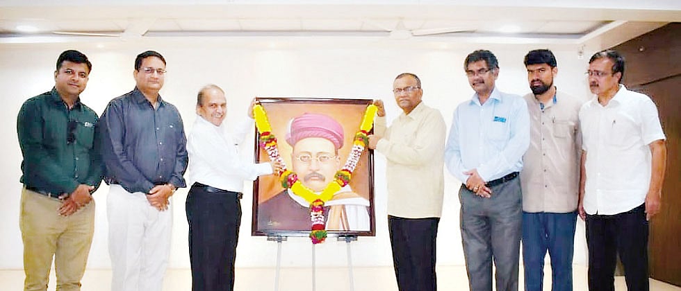 Gokhale’s oil painting unveiled on anniversary