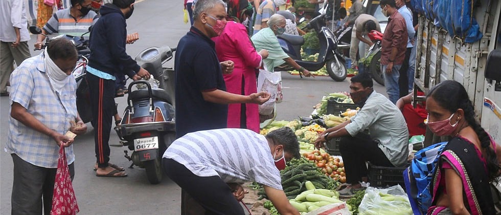 Pune lockdown: Punekars do not buy 'essential' social distancing on ...