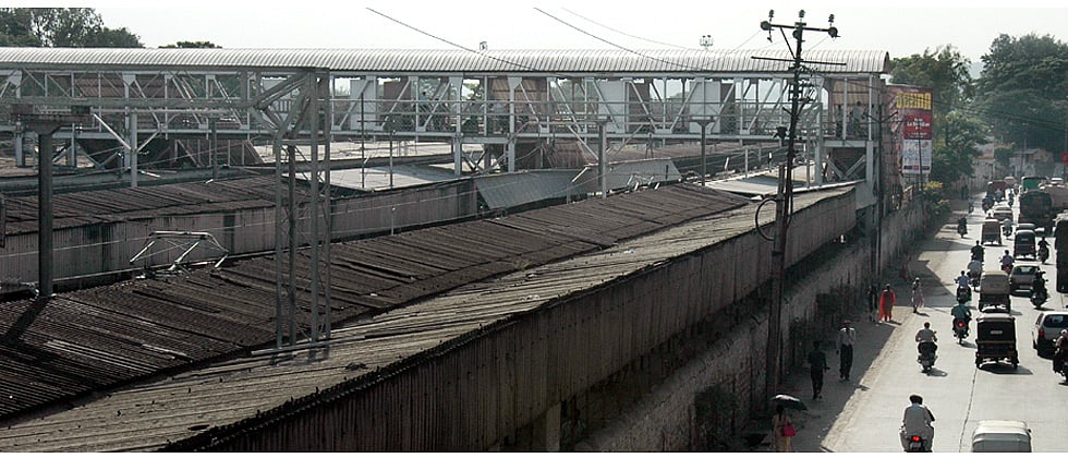 Pune railway division finds that all its FOBs and ROBs are safe