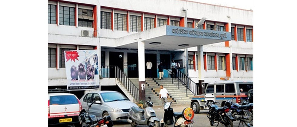Server down, causes delay to applicants at Pune RTO