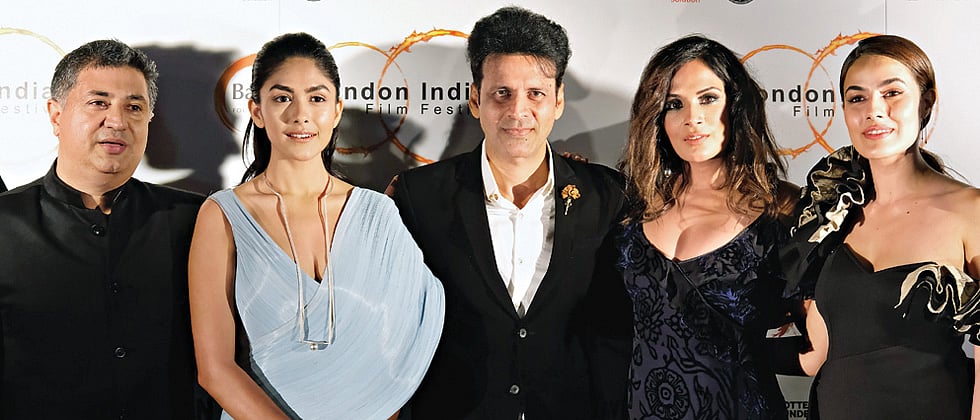Richa wins the Outstanding Achievement Award at the London Indian Film ...