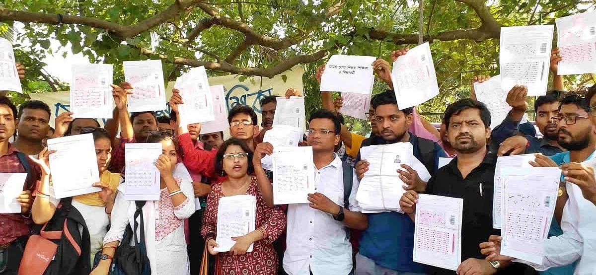 School job losers hunger strike underway in front of WBSSC office