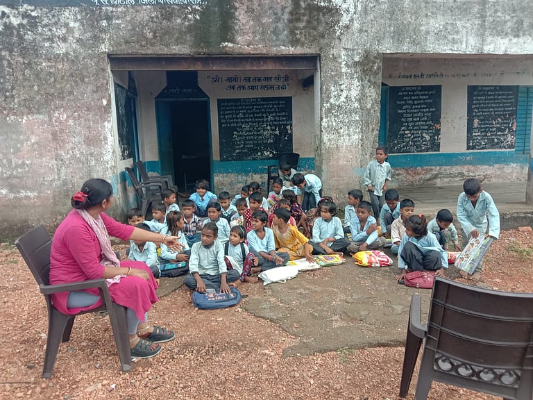 Rajasthan Tribal Schools in Ruins: Banswara Parents Protest Over ...