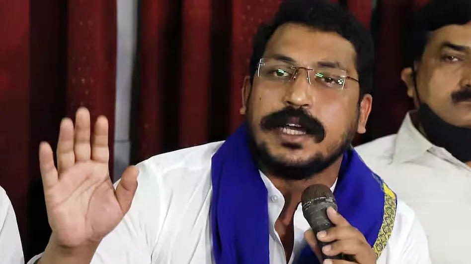 What is the reason behind Chandrashekhar suddenly dissolving the ...