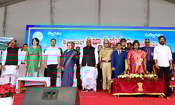 Diverse Caste Leaders Form Revanth Reddy's Cabinet in Telangana Congress