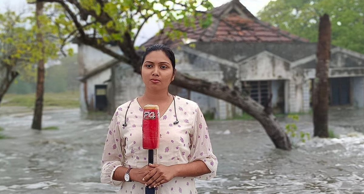 Kerala Journalist VG Vineetha Booked in CM Pinarayi Protest Case ...